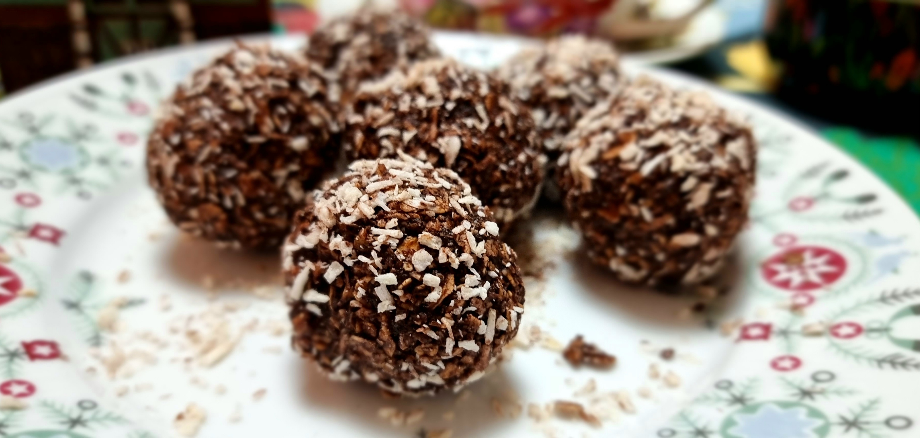 Chokladbollar - Sugar-Free Chocolate Balls : The Real Naked Swedish Chef